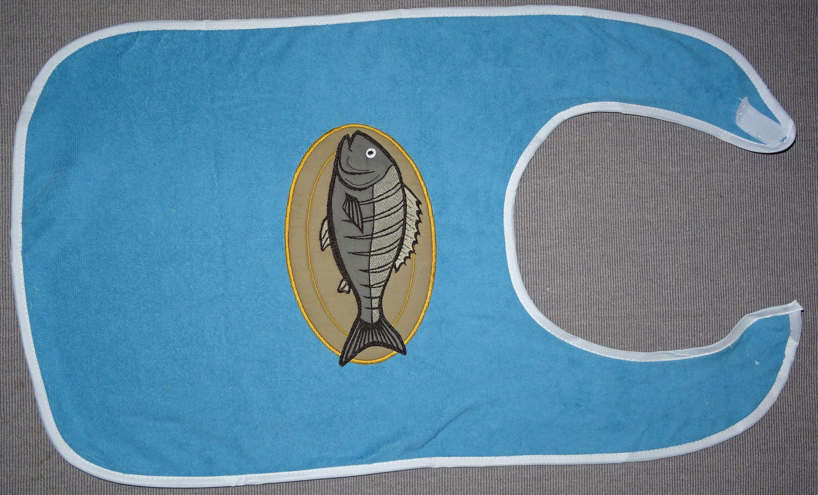 Stickdatei - Fisch auf dem Teller – Sewando